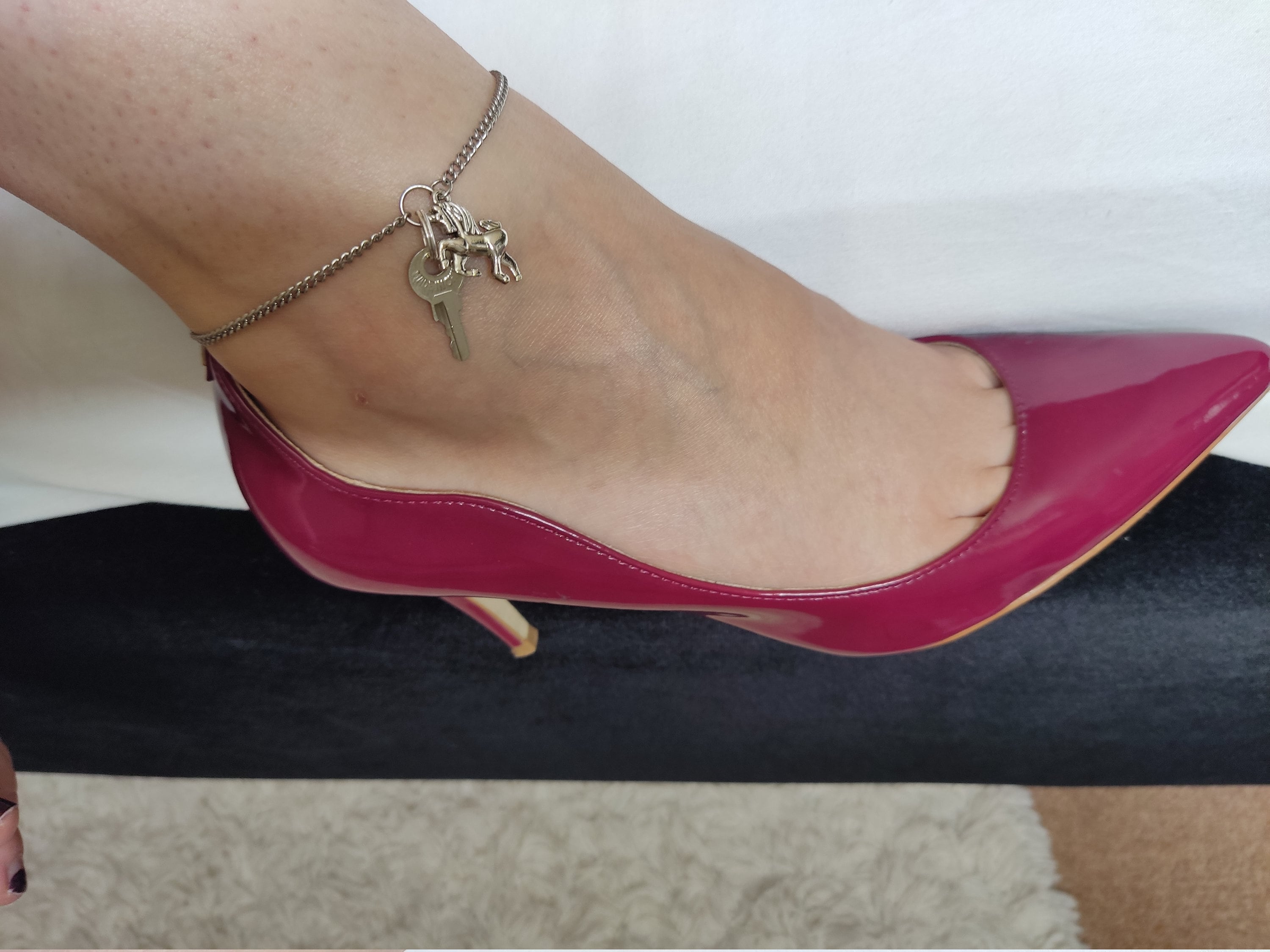 Keyholder Keyring Hotwife Anklet Jewelery Bracelet Fetish Cuckold Chastity Device Slut Lifestyle ...