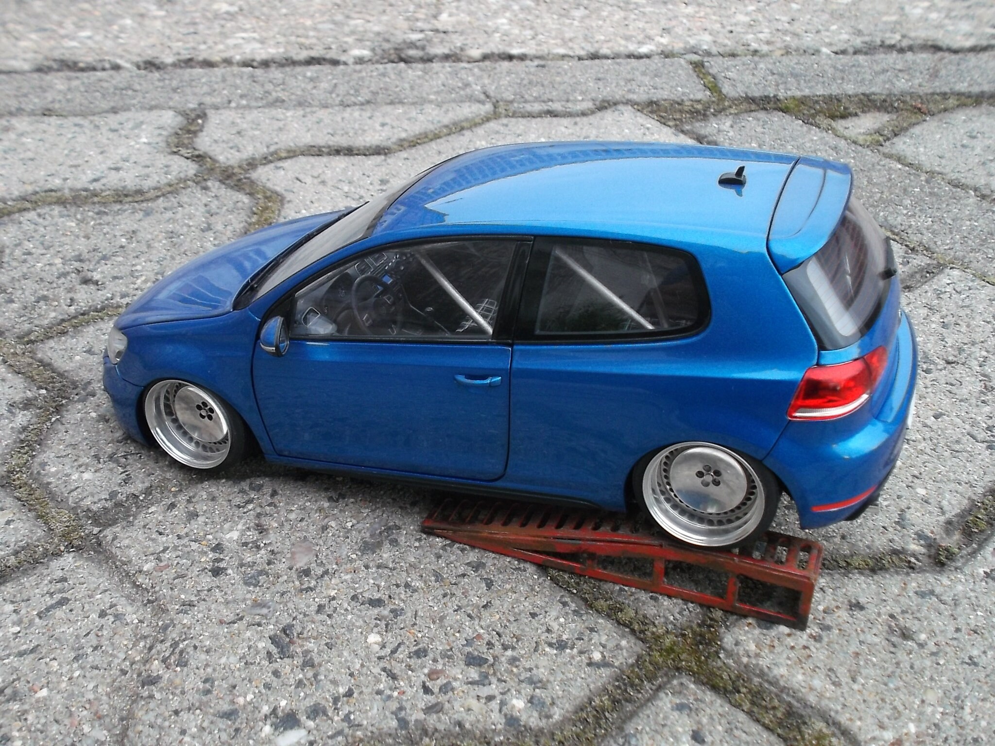 Model Car Drive-on Ramps Model Construction 1:18 Scale - Etsy