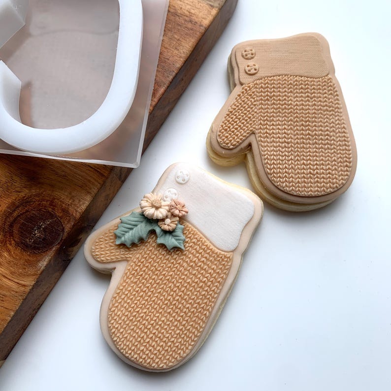 Mitten With Matching Cutter - Etsy