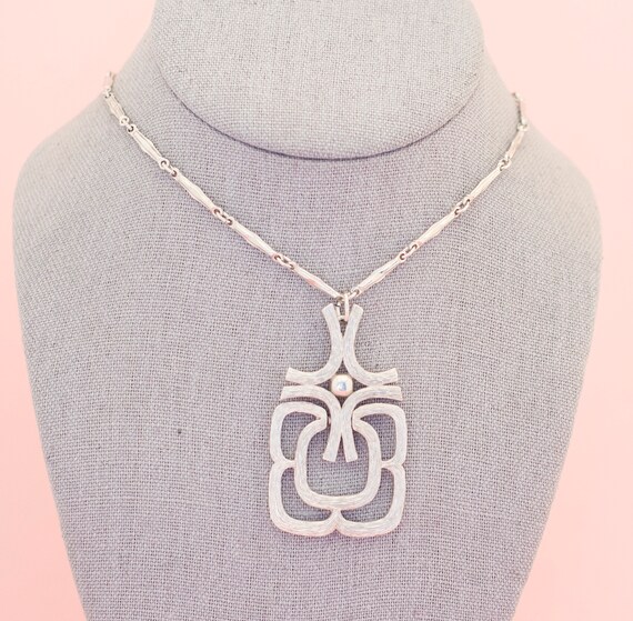 Vintage Unique Ancient Symbol Necklace | 24 inch | Av… - Gem