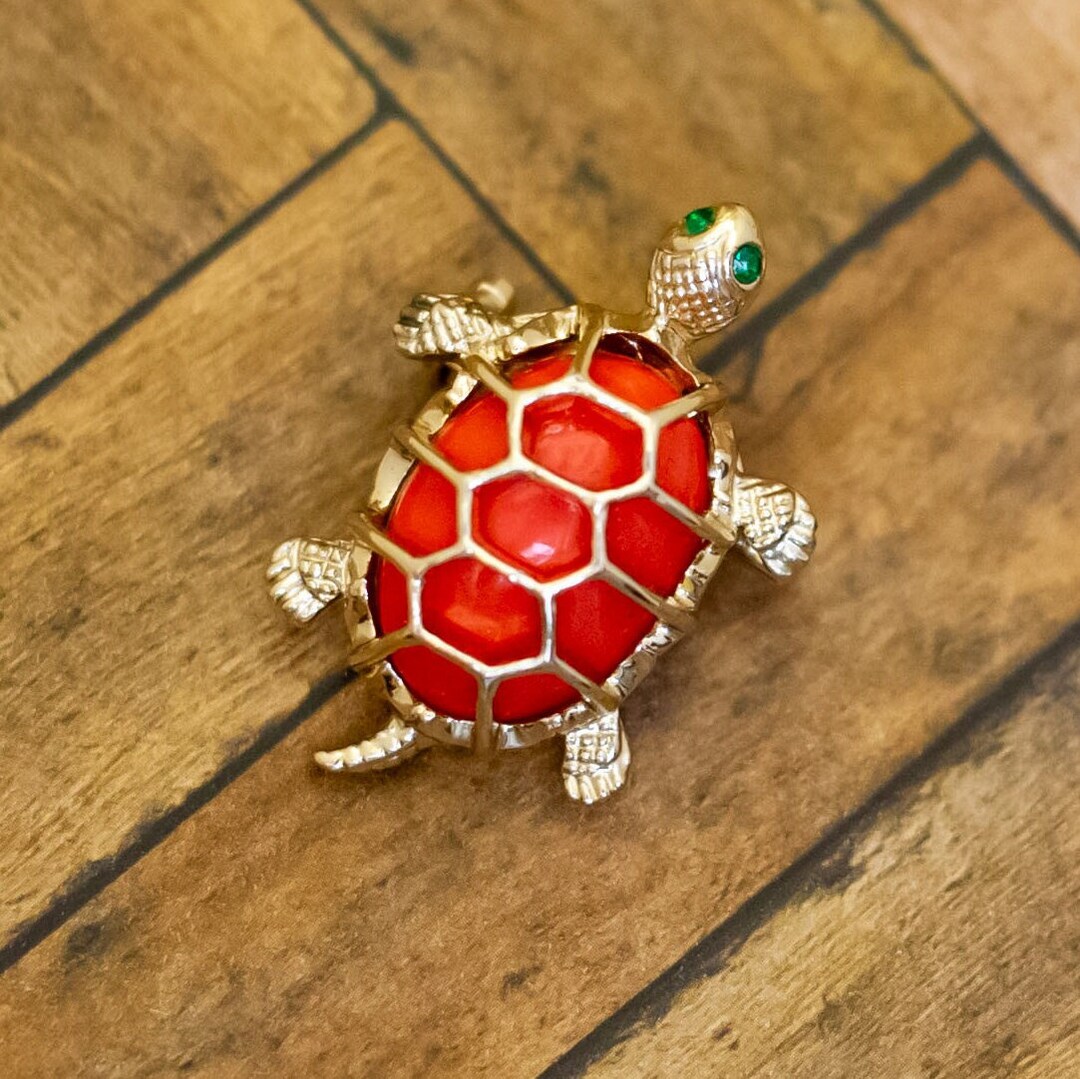 Vintage Red Shell Light Gold Tone Turtle Green Rhinestones Brooch | H34 ...