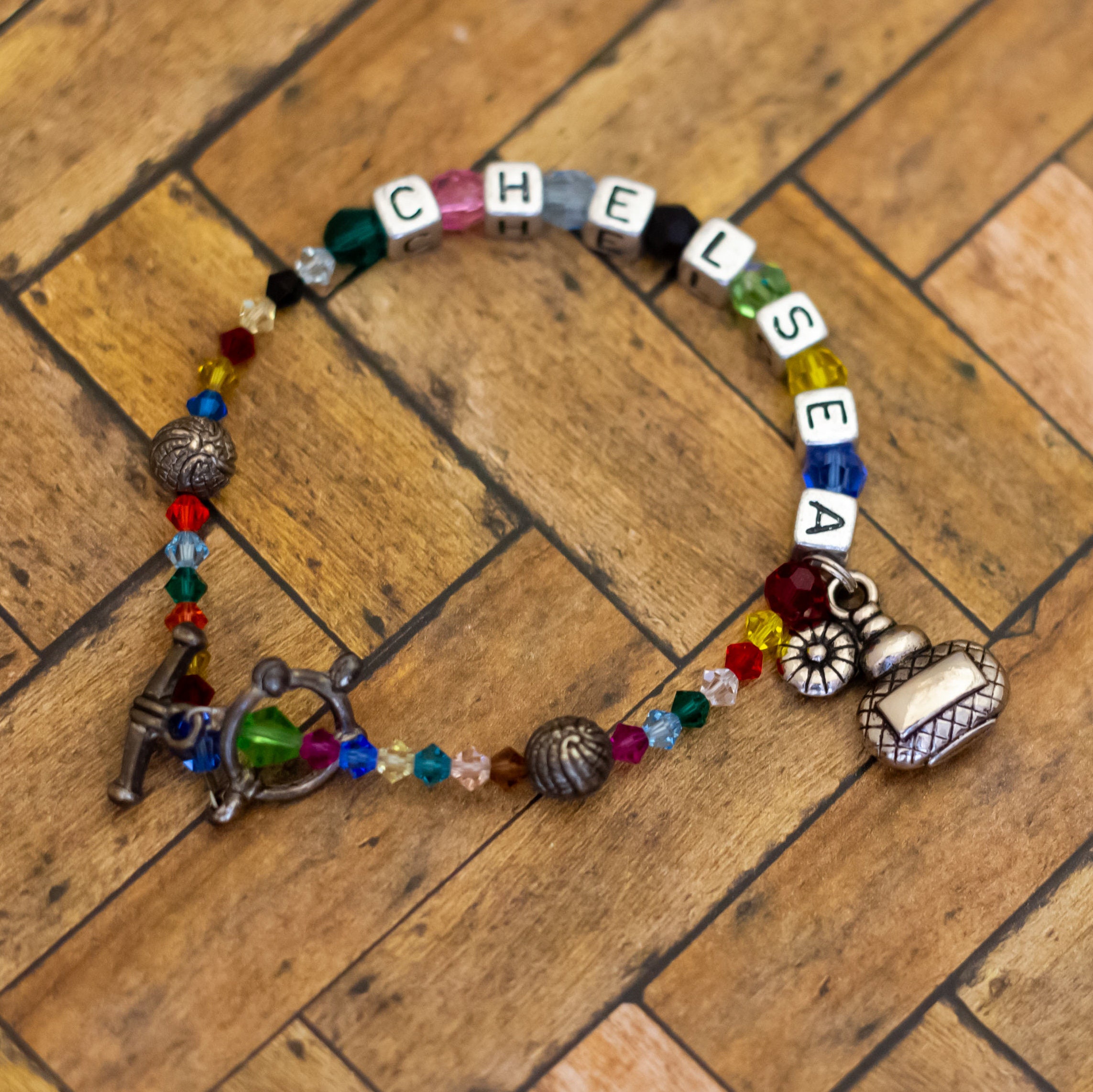 8 1/2 Inch, Vintage Chelsea Letter Beads Unique Charm Bracelet - H37 - Etsy