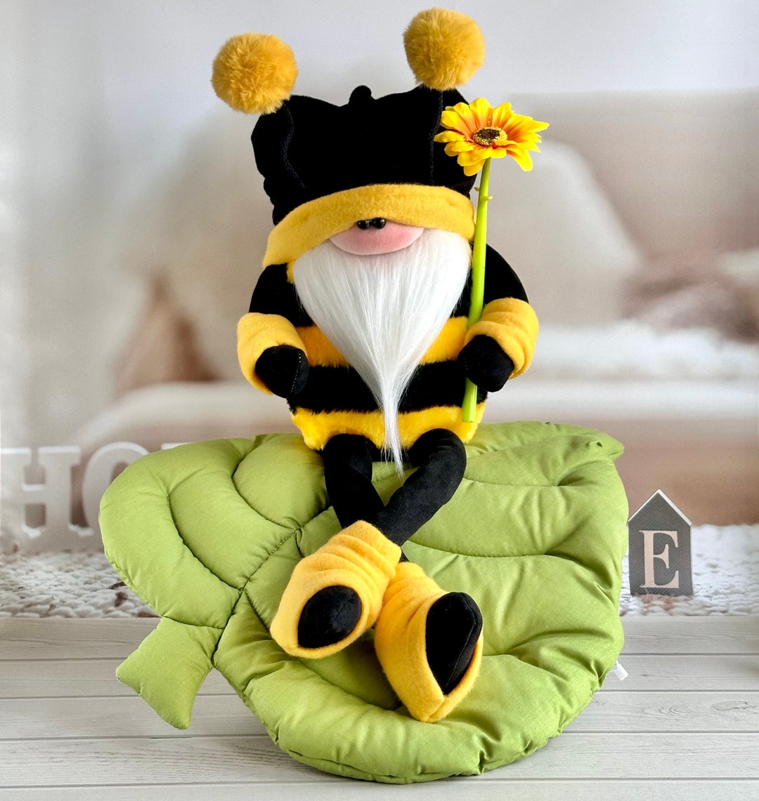 Bee Gnome, Bumblebee Gnome With Sunflower, Yellow Gnome, Spring Summer ...