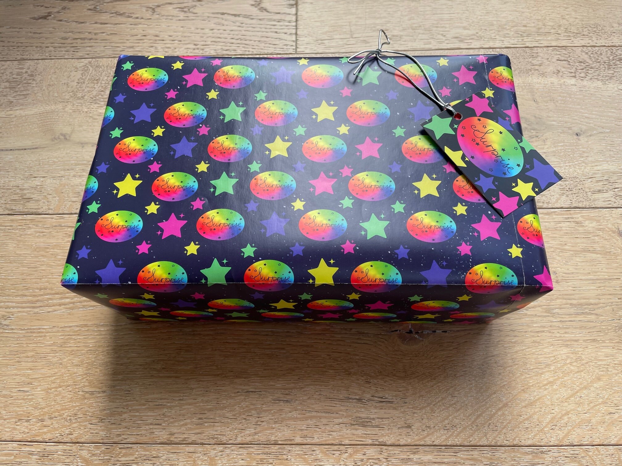 Surprise Wrapping Paper With Matching Gift Tag, Bright Gift Wrap ...