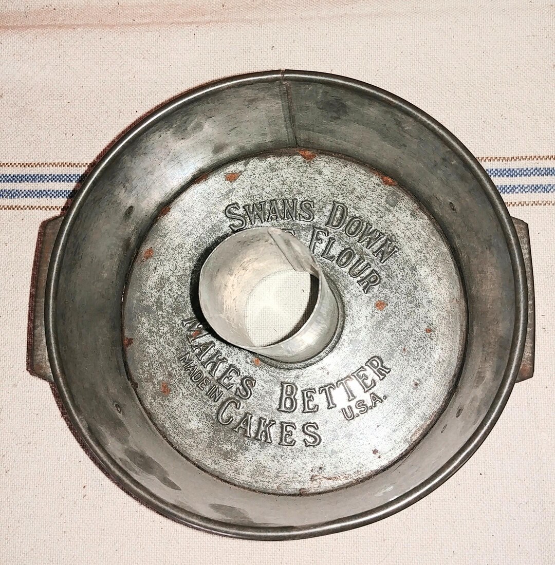 Vintage Metal Swans Down Cake Flour Cake Pan. Small Advertising Cake ...