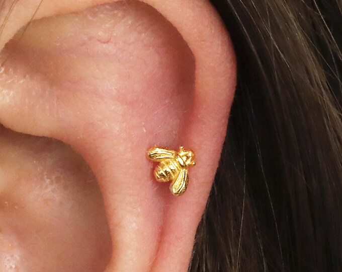 18G/16G Sapphire Starburst Cartilage Earring Star Tragus - Etsy