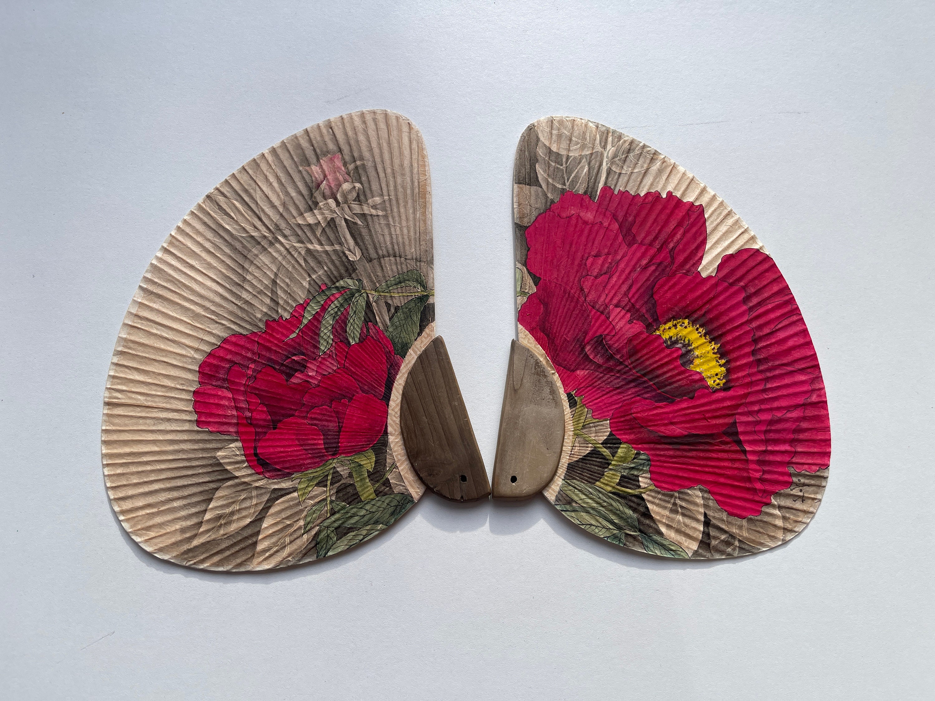 Korean Traditional Fan With Flowers Original Paintingㅣshell-shaped ...