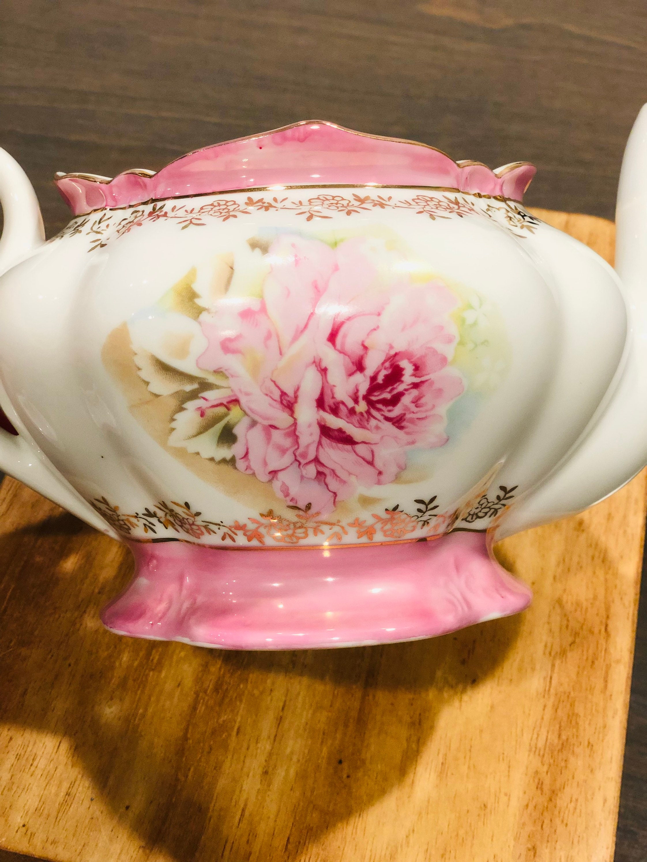 Lefton Cabbage Rose Musical Teapot. Plays memory From Musical cats ...