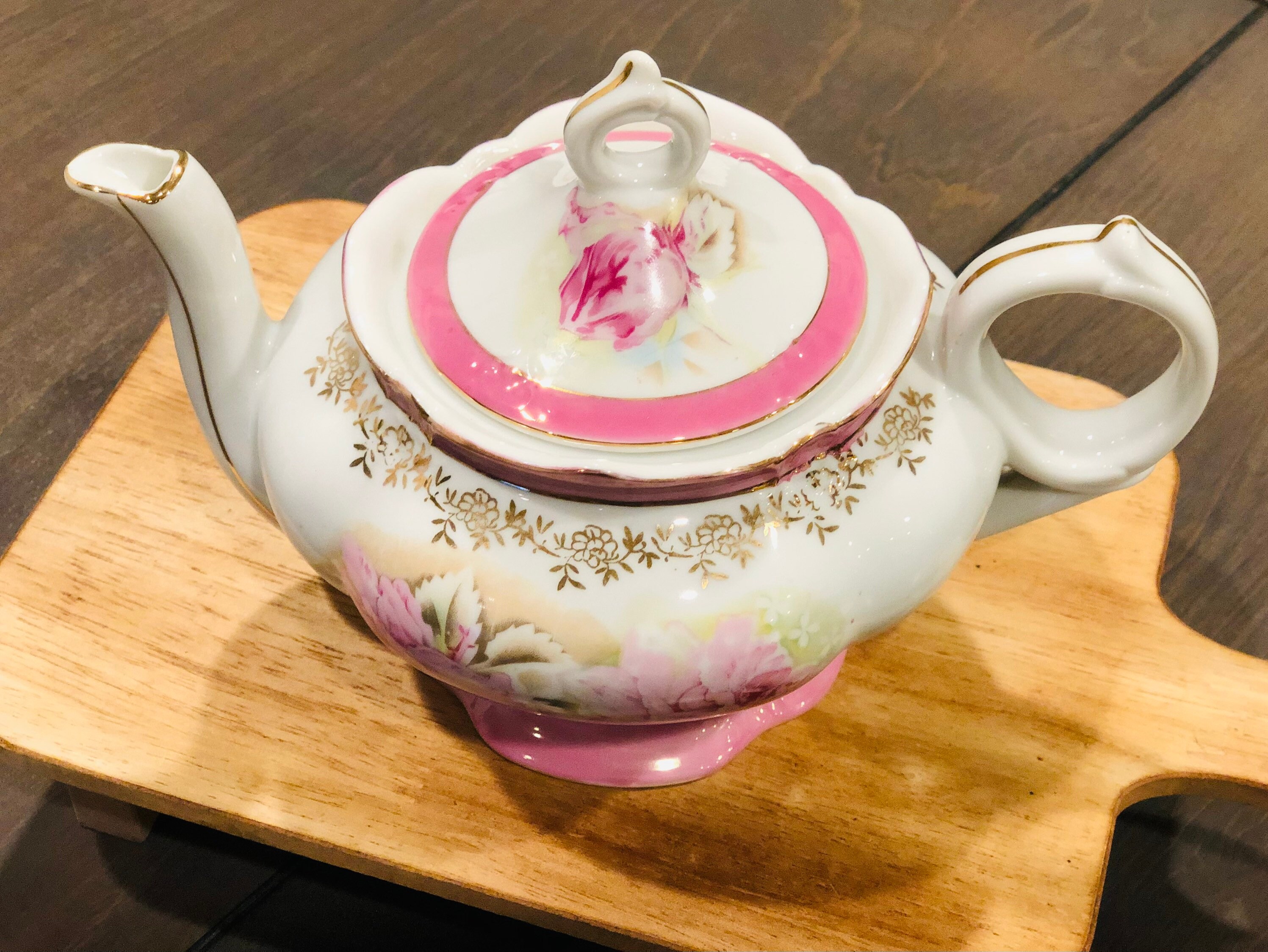 Lefton Cabbage Rose Musical Teapot. Plays memory From Musical cats ...