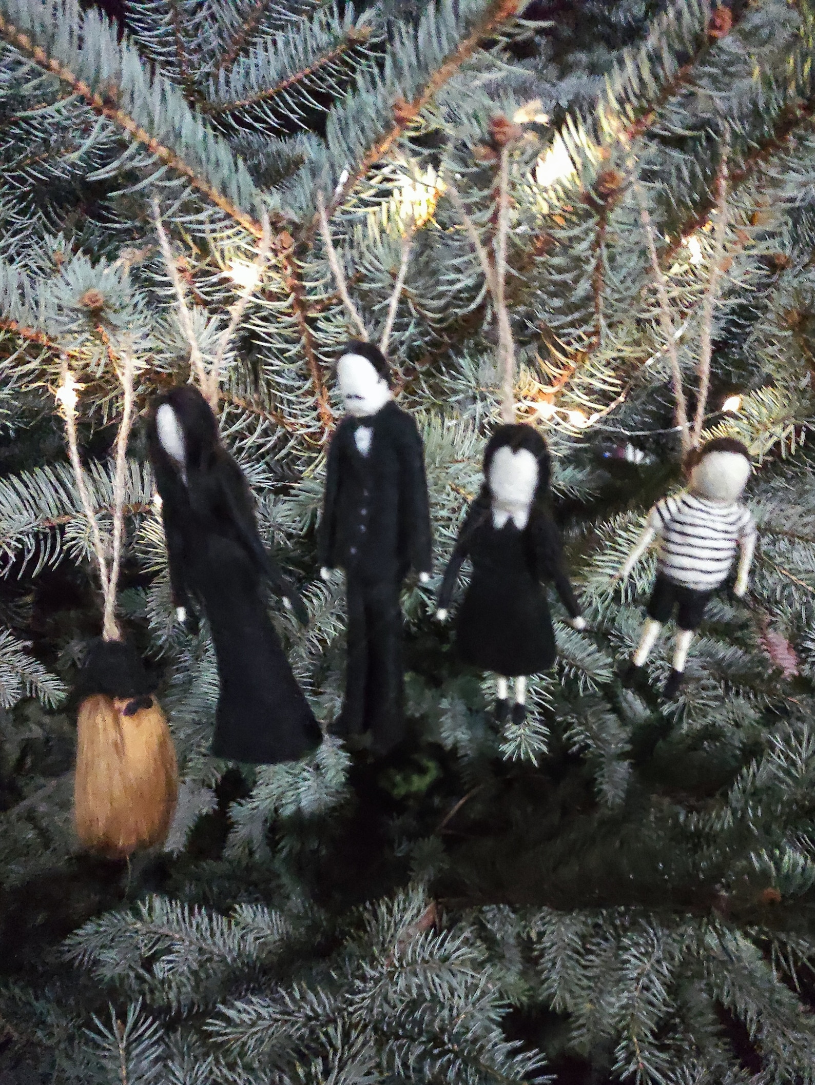 Addams Family Christmas Ornaments, Addams Family Ornaments, Wednesday ...