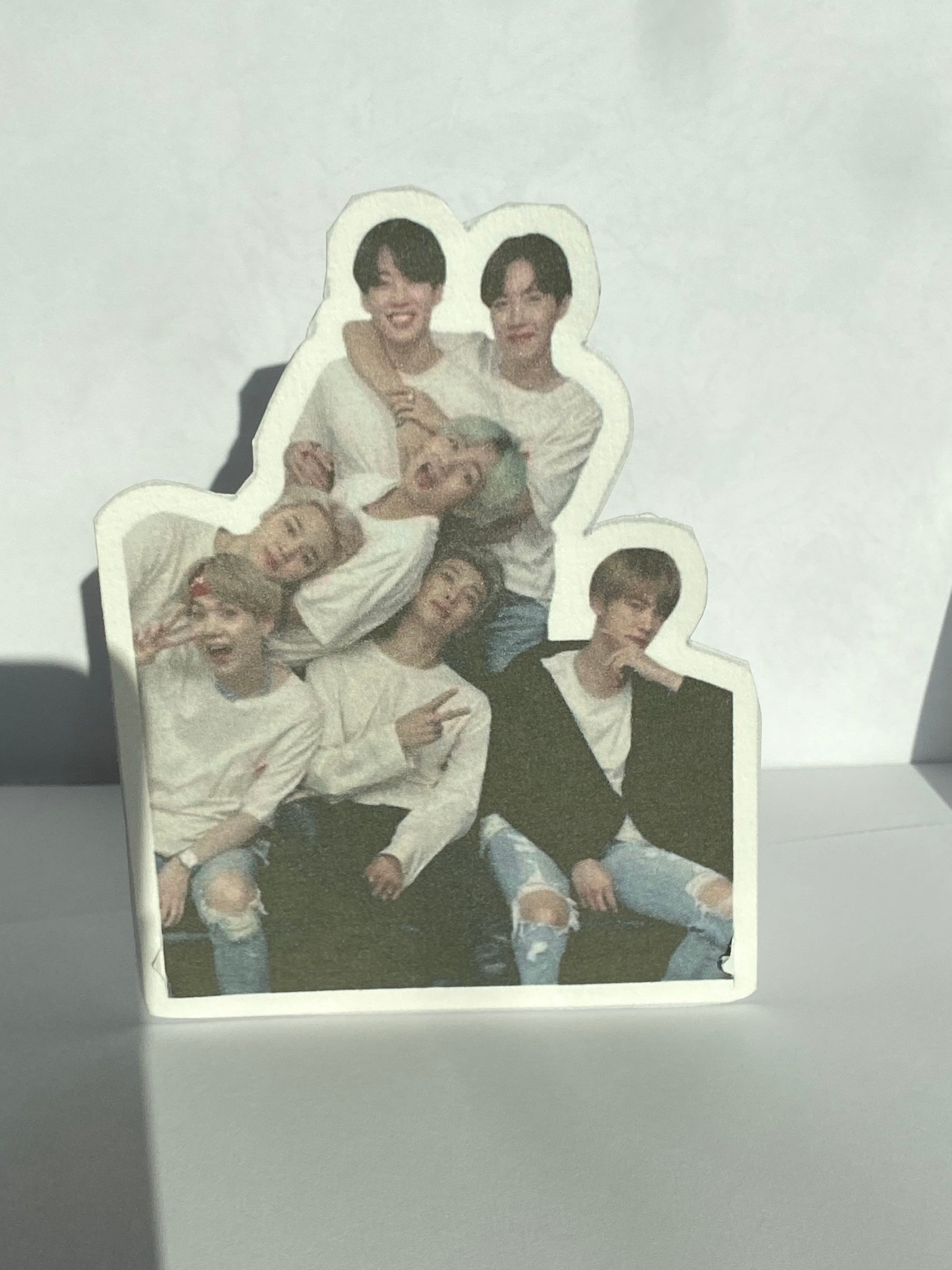 Mini figura de cartón BTS | Etsy