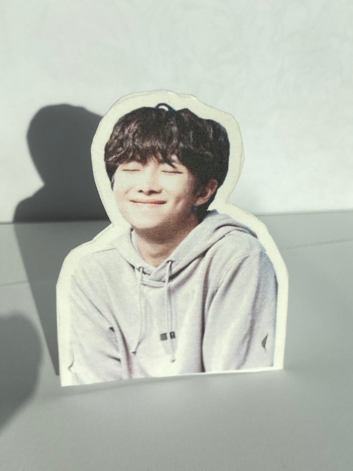 Mini figura de cartón BTS | Etsy