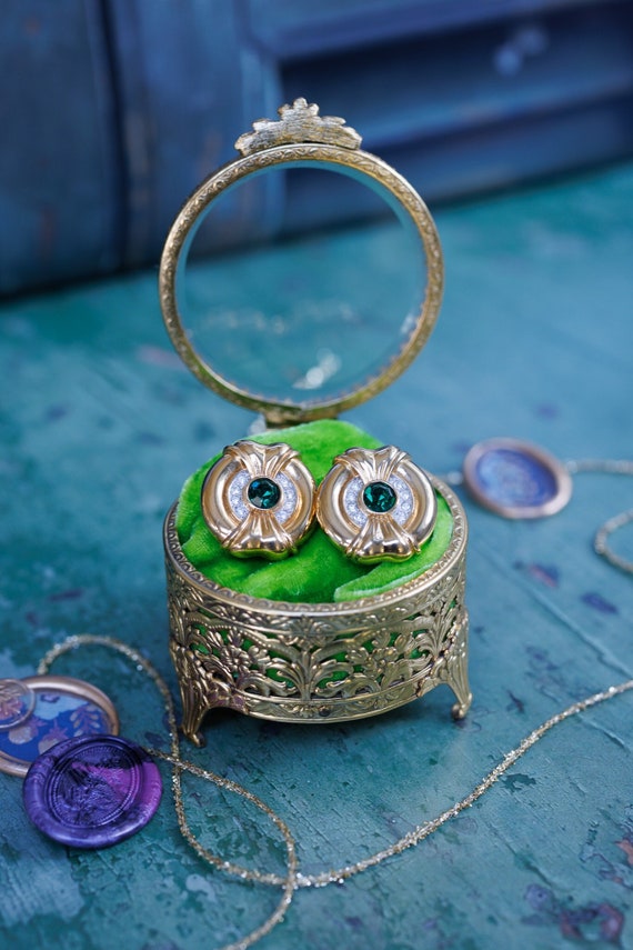 amazing 1980s nos button - Gem