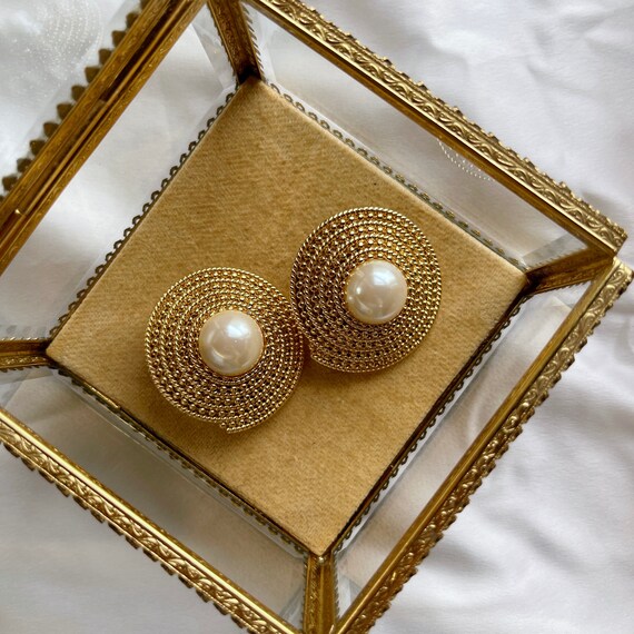 Massive Statement Erwin Pearl Faux Pearls Clip On Ear… - Gem