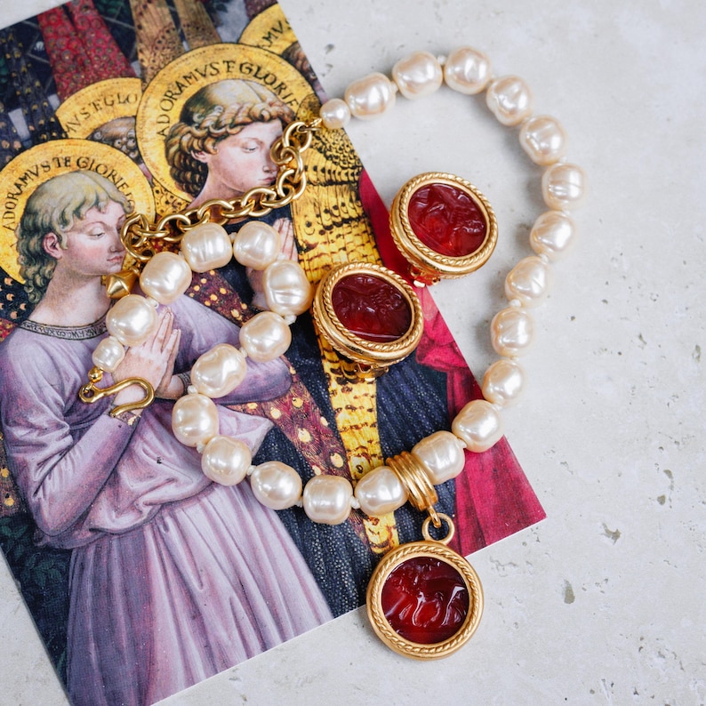 Vintage Carolee Signed Jewelry Set – Red Glass Intaglio & Glass Pearl ...
