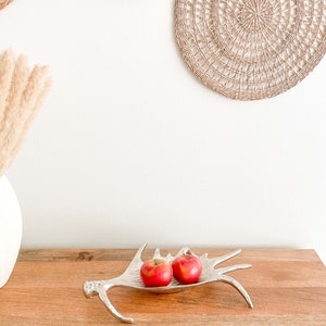 Elara Antlers Bowls, Centerpiece Decoration, Dining Table Centerpieces ...