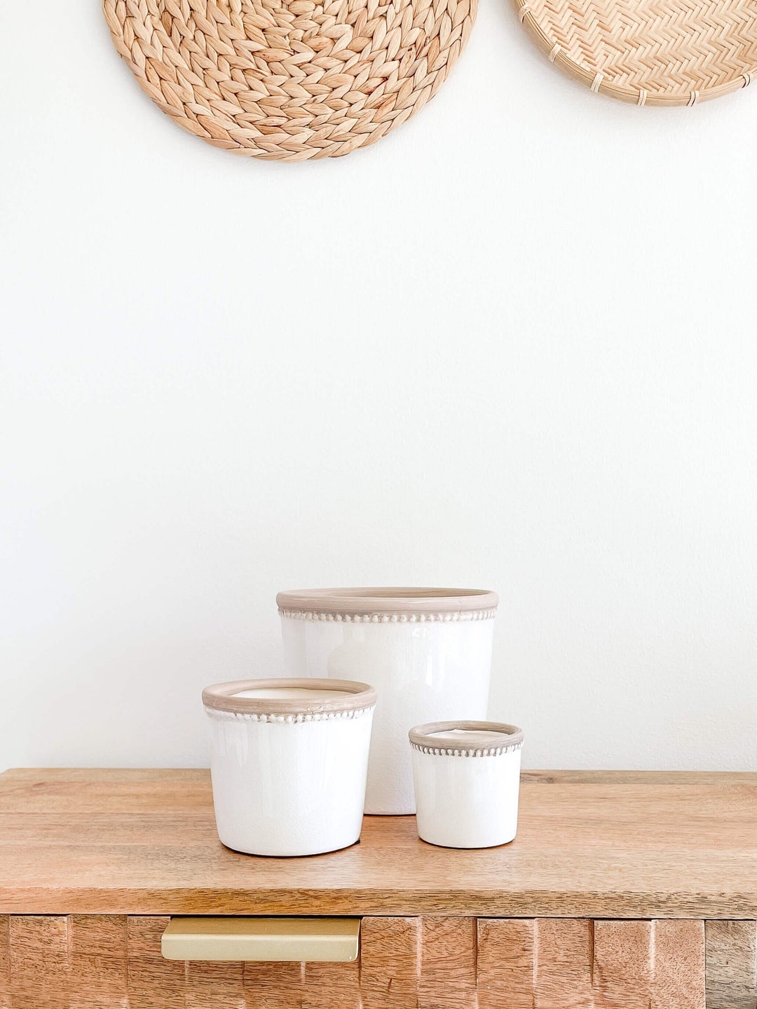 Bella Ceramic Indoor Planters, Glossy White Color Planter Pot ...