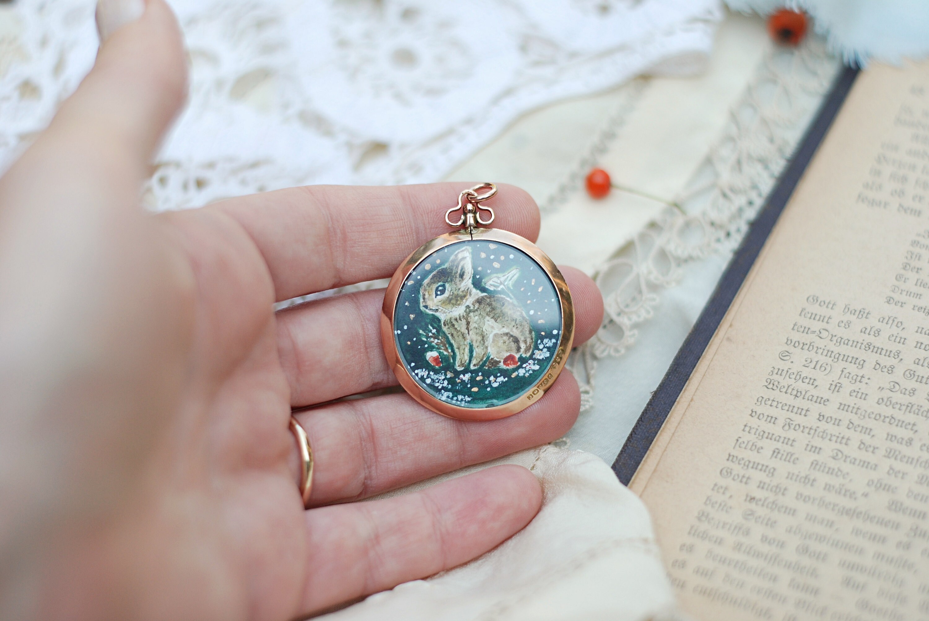 9ct Gold Hand Painted Locket, Antique Picture Pendant, Edwardian Locket ...