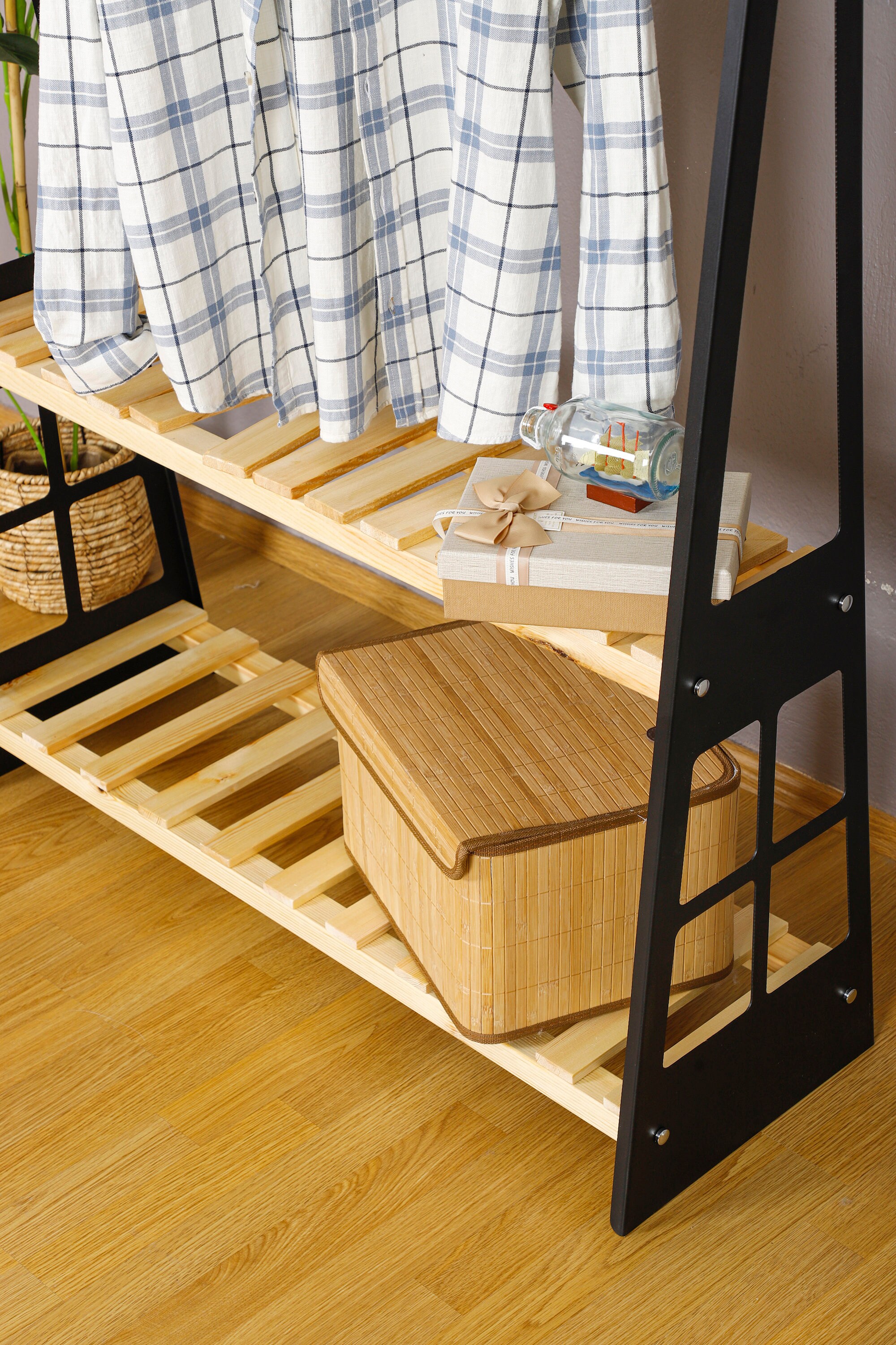 Wooden Clothes Rack With 2 Shelves , Dress Hanger , Metal Wooden ...