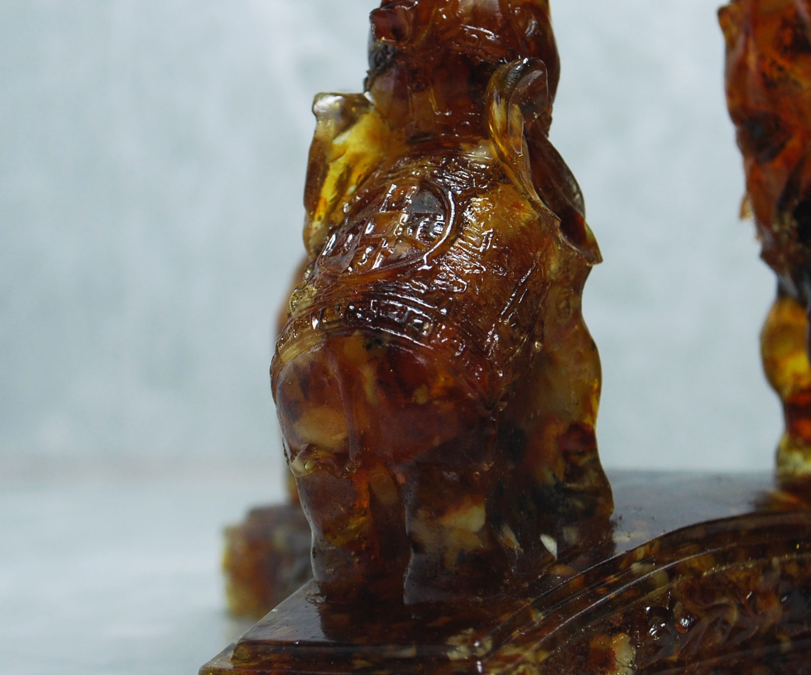 Elephant Sphere Stand With Inclusion Bee, Baltic Amber - Etsy