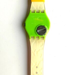 NEW : Vintage Swatch Watch Gent ALIEN BABY GG175 From 1998 by Peter ...