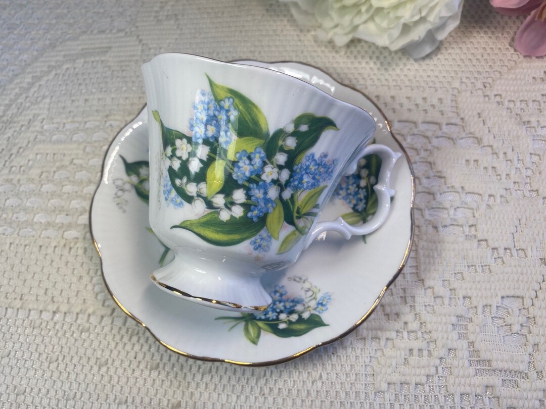 Royal Albert LILY of the VALLEY Teacup and Saucer, Vintage Romantic Tea ...