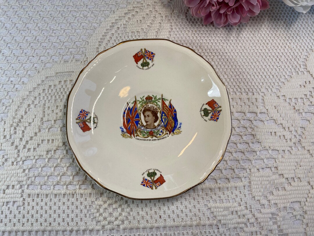 Alfred Meakin QUEEN ELIZABETH II Coronation 1953 Orphan Saucer, Vintage ...