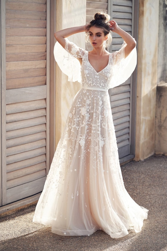 Amazing Lace Wedding Dresses