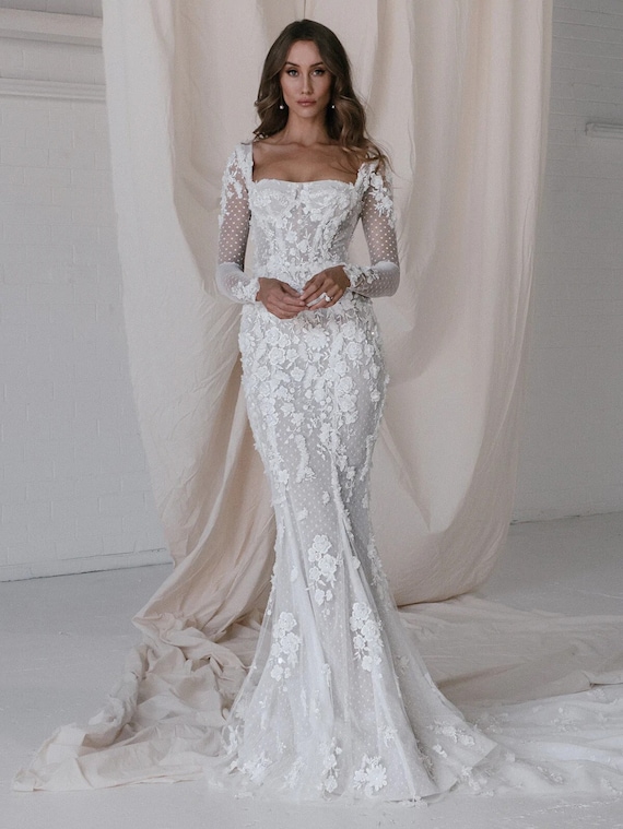 Amazing Lace Wedding Dresses