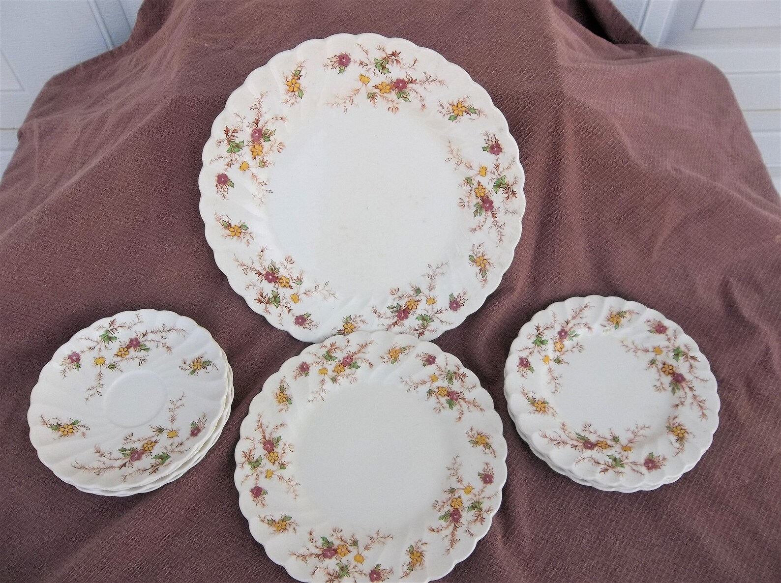 Myott Staffordshire England, Heritage Pattern. Vintage 18 Piece Set ...