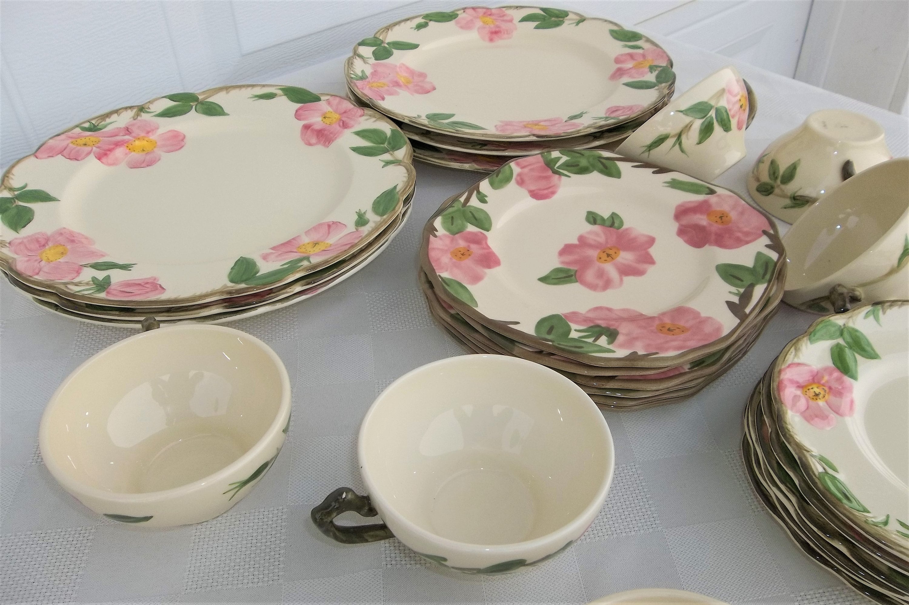 Vintage Franciscan Desert Rose Dinnerware Set: 24 Piece Earthenware - Etsy