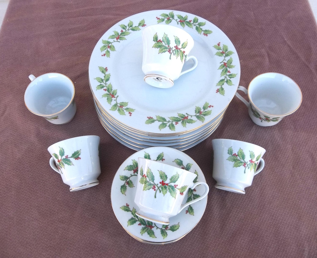 Crescent Fine China, Vintage 22 Piece Holiday Pattern, Jie Pai Made in ...