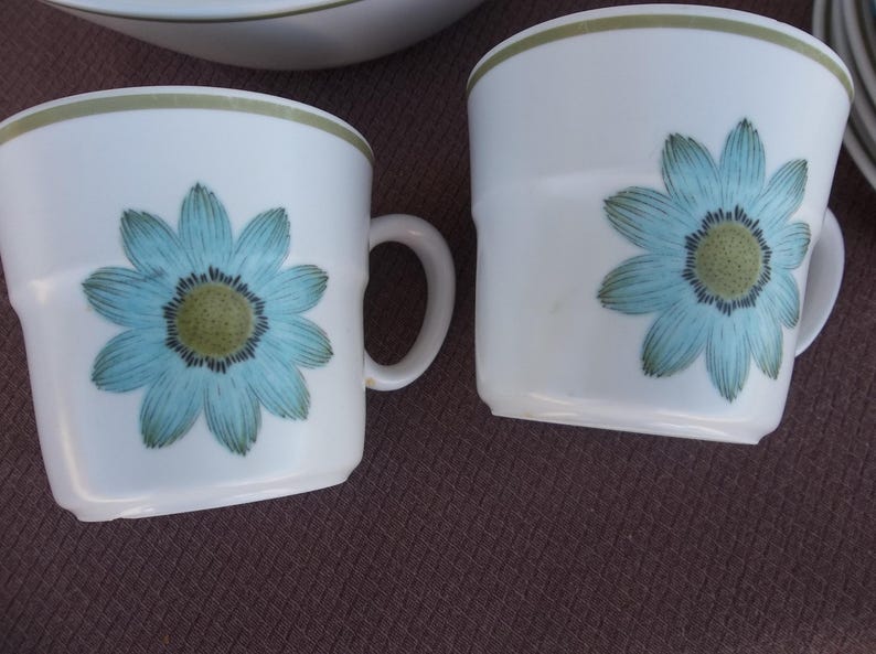 Vintage Noritake Up-sa Daisy Dinnerware Set: Mid-century Blue Floral ...