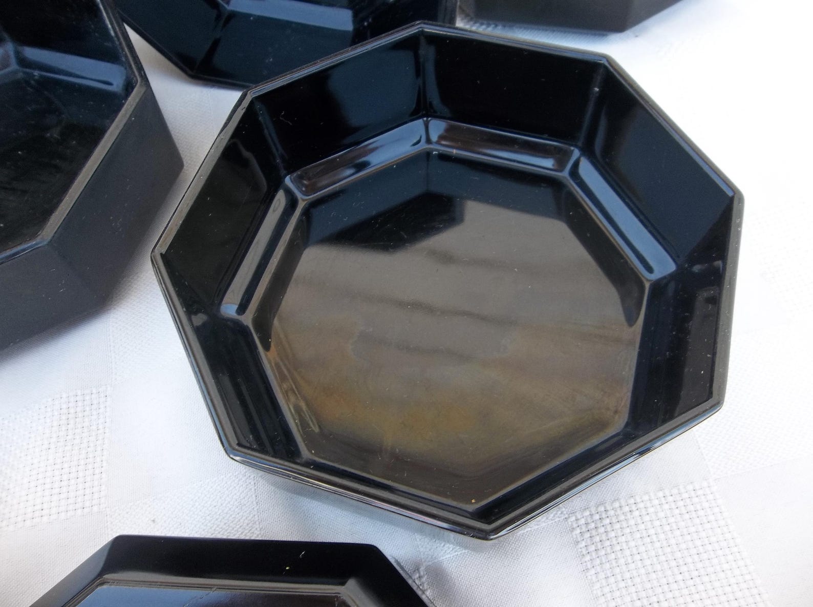 Vintage Arcoroc France Black Octime Dinnerware Set: 11-piece Luminarc ...