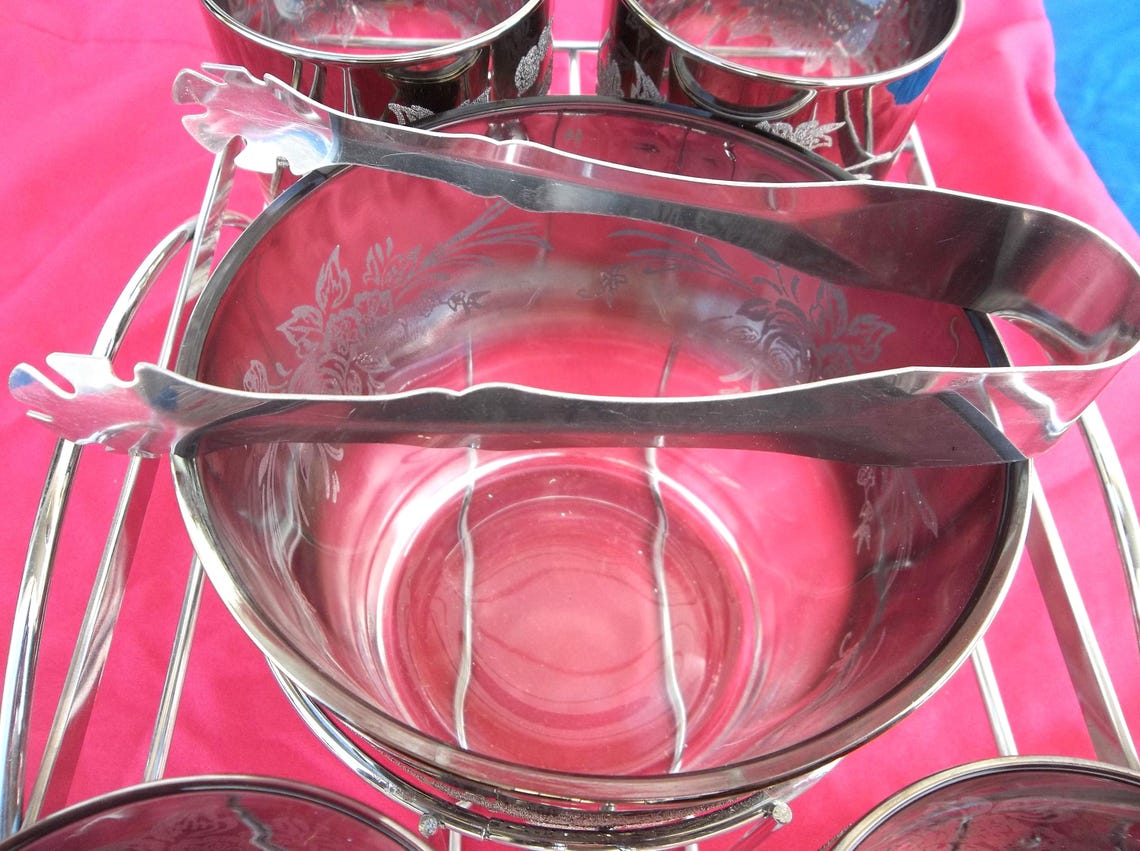 Vitreon Queens Lustreware Barware Set: Embossed Silver Fade, Mid ...