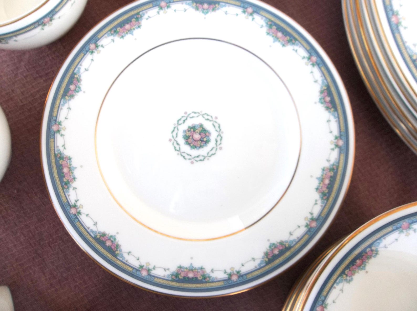 Royal Doulton Albany China: 29-piece Floral Dinnerware Set - Etsy