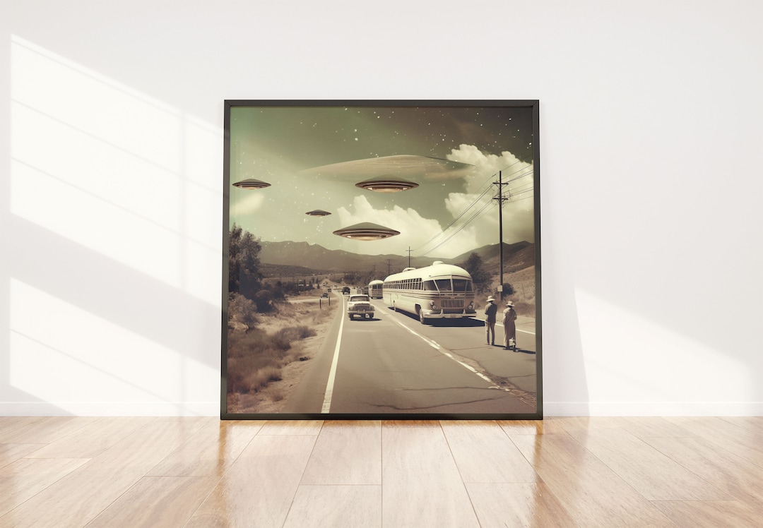 Art Digital Vintage Alien Arrival Photo Retro UFO Cosmic Poster Scifi ...