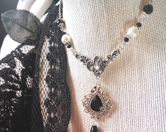 Mina : Gothic Red Vampire Necklace Ornate Drop Pendant - Etsy