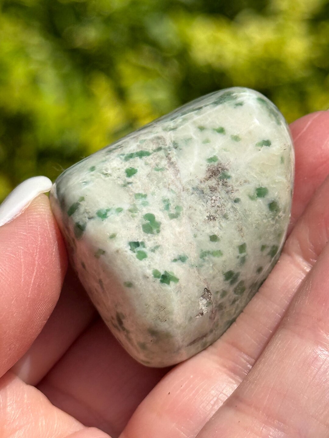 Grossular Garnet Stone, 1.75”, High Vibration Crystals, Altar, Gift - Etsy