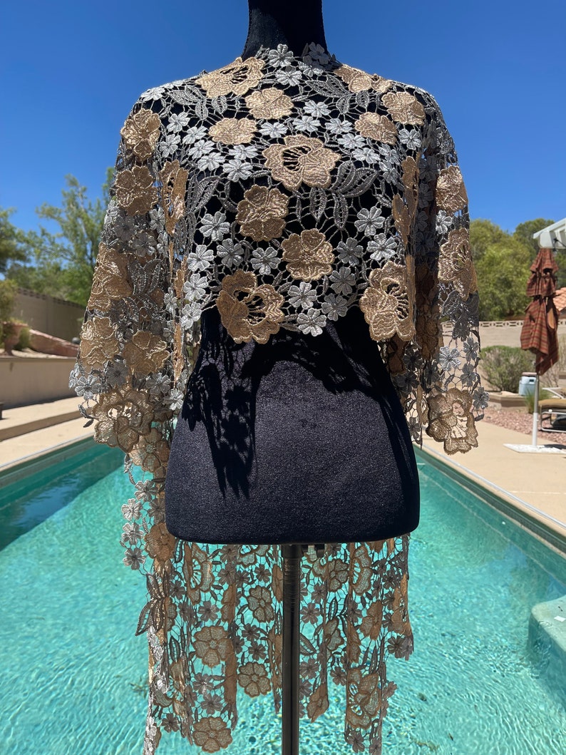 Women Lace Cape Long Capelet Elegant Cardigan Floral Cover up Floral ...