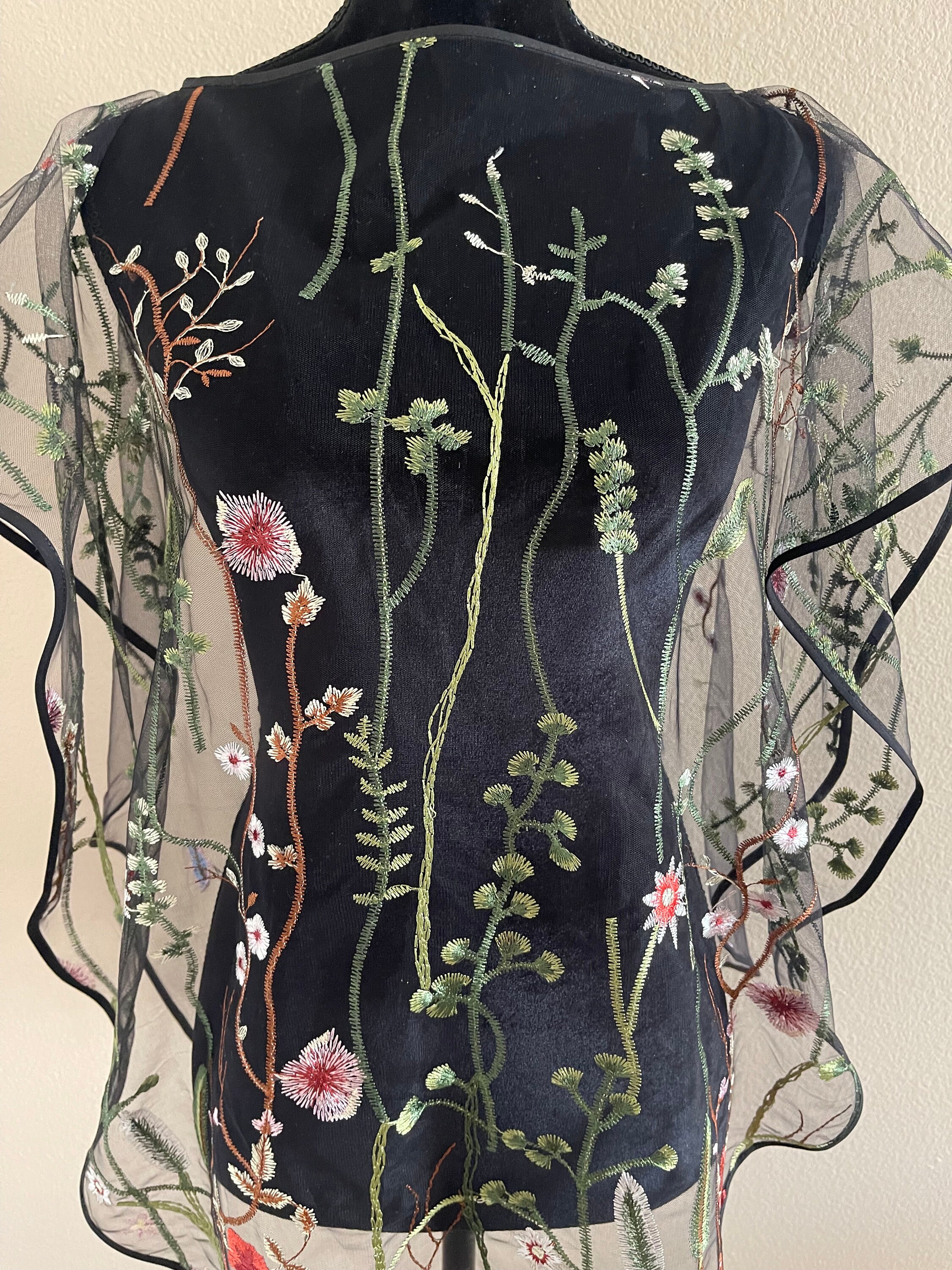 Embroidered Tulle Cape Elegant Capelet Beach Cover up Black Lace Bolero ...