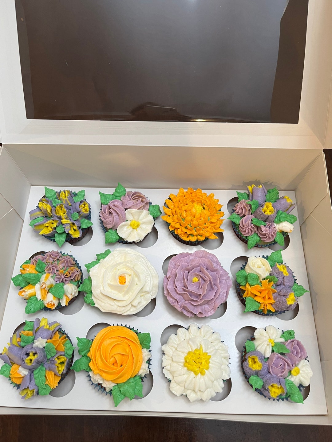 Spring Flower Cupcakes. Local Pick up and Delivery in LA and - Etsy