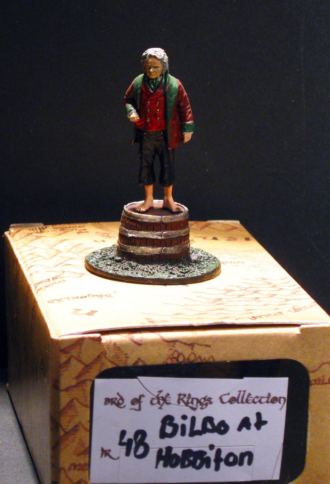 Lord of the Rings Bilbo Baggings at Hobbiton Metalen Collectible ...