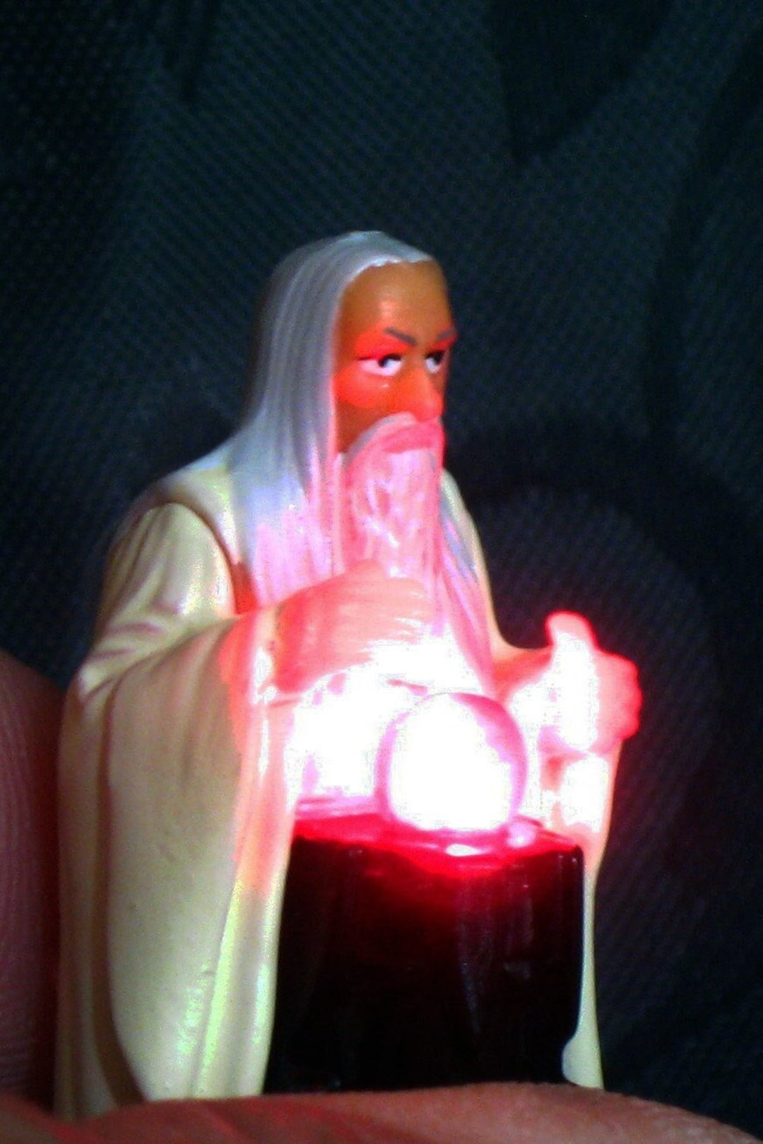 Lord of the Rings Saruman With LED Illuminated Palantir Plastic ...
