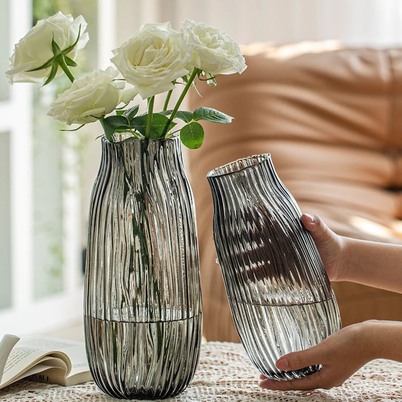 Wavy Textured Ribbed Glass Vase Clear & Black Vases for Flowers Thick ...