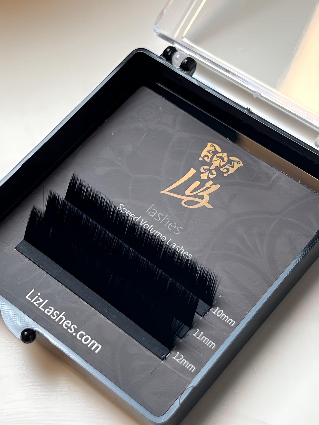 Sample Box Eyelashes – Test Classic, Volume, Flat Hybrid Lashes in ...