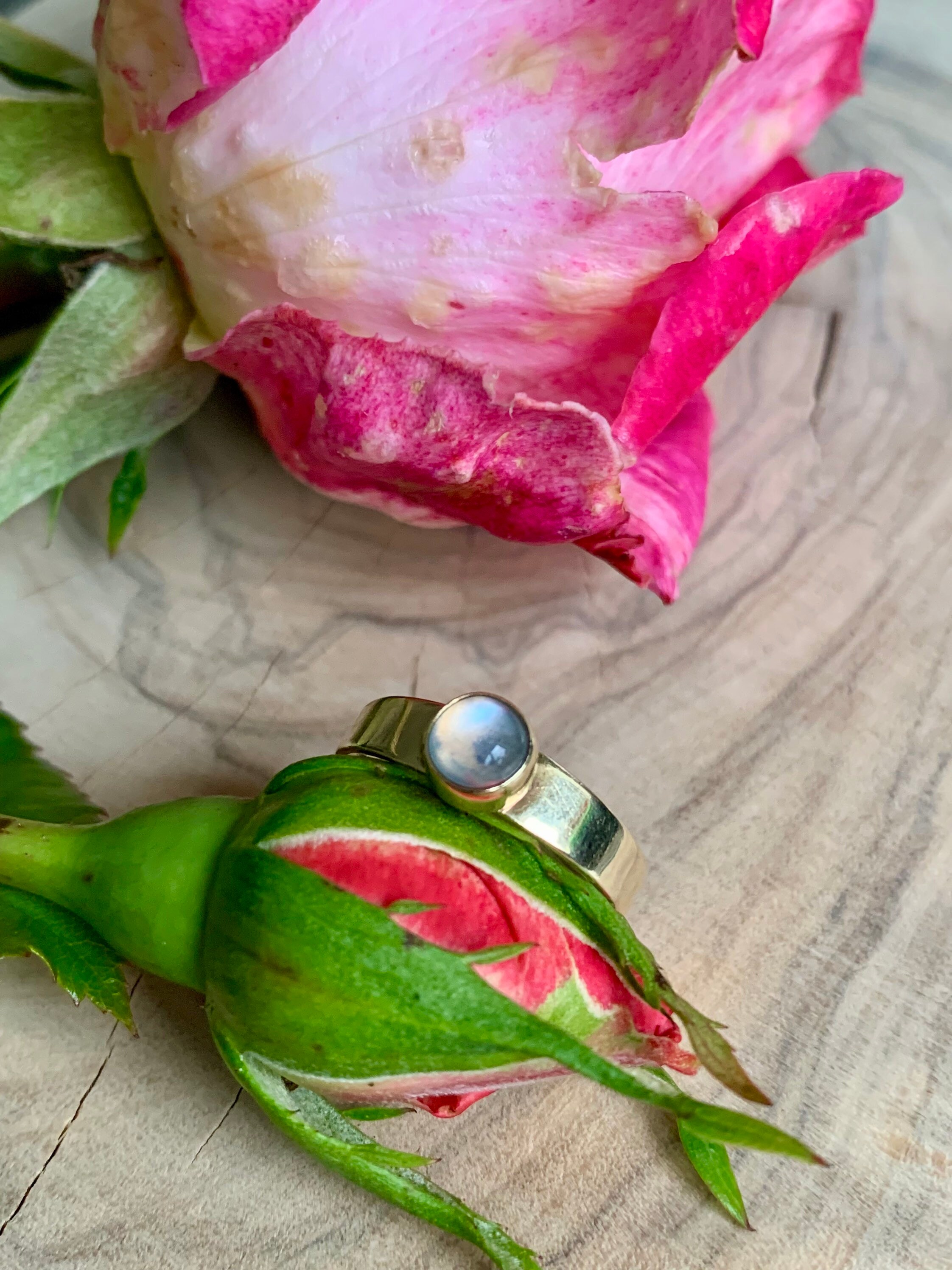 Ethereal Vintage 1979 9ct Gold Moonstone Ring - Etsy