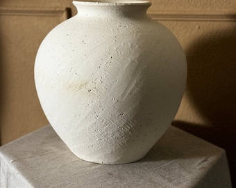 Cream Heirloom Vase, Neutral Home Decor, Grandmillennials, Old New ...