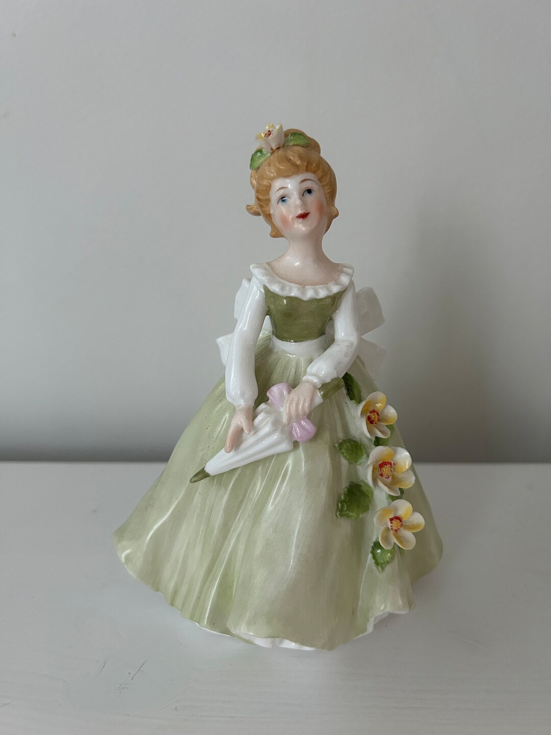 Maruri Masterpiece: Bone China Figurine Girl - Etsy