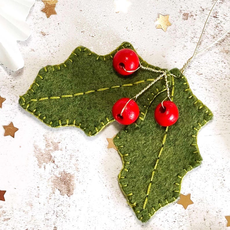 Holly Felt Decoration Kit, Christmas Embroidery DIY Craft - Etsy